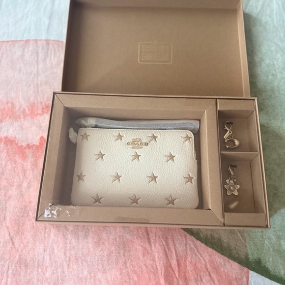Coach | Bags | Coach Cream Star Wallet Set | Poshmark